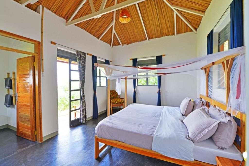 Isunga Lodge | Kibale National Park | Chimpanzee Safaris Tours | Uganda